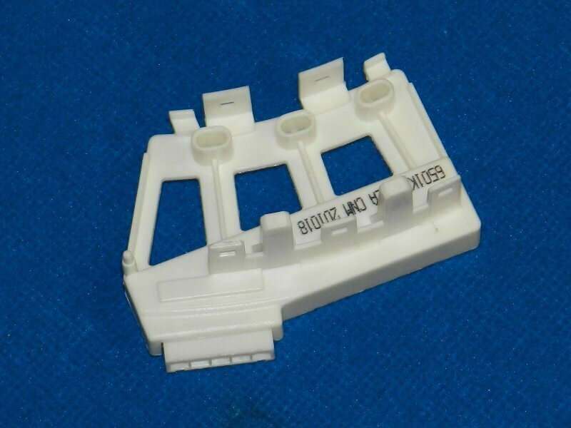 6501KW2002A - Тахо-датчик статора (датчик Холла) под 5 защелок, посадка высокая LG