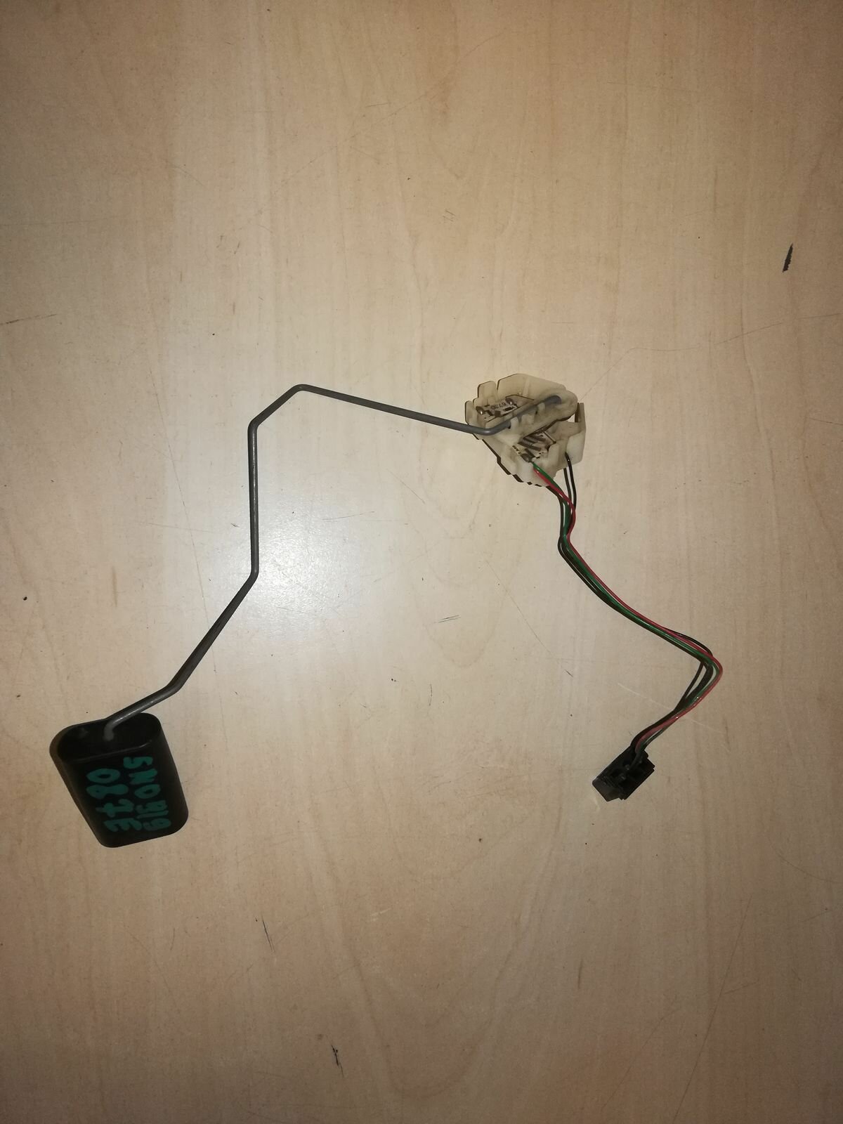 Датчик уровня топлива Volkswagen Skoda Audi Seat 5N0919051G