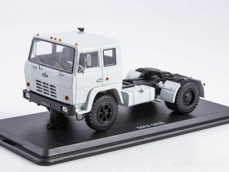 Масштабная модель коллекционная МАЗ-5432 опытный