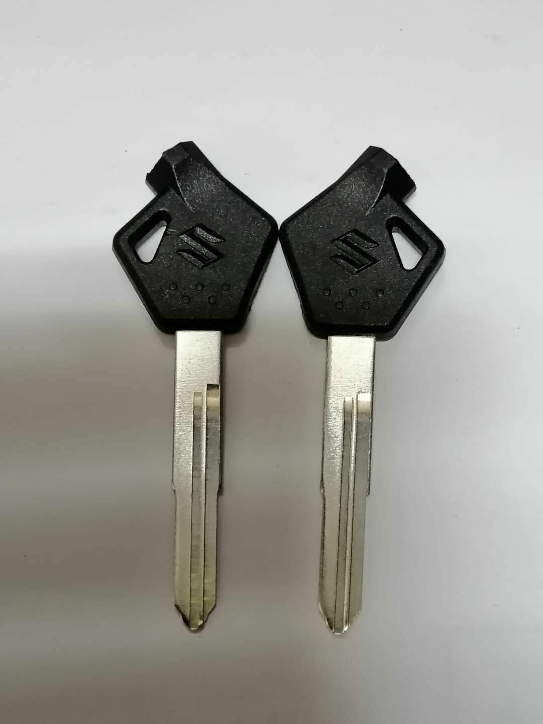 Заготовка ключа Сузуки SUZUKI_SZ12_(D-259b) 10 шт .