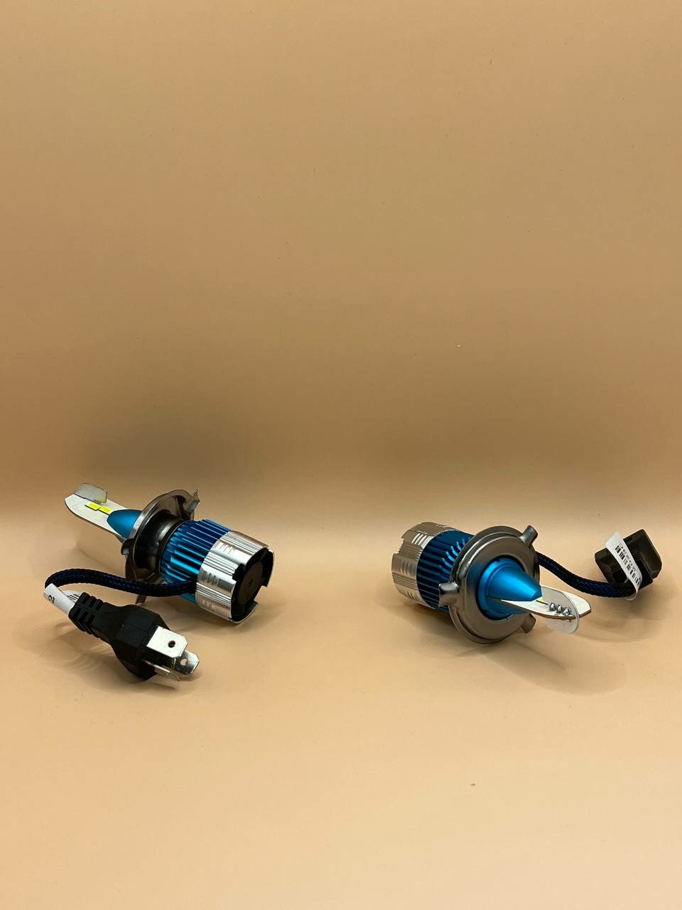Светодиодные автомобильные лампы Mi2 Led H4