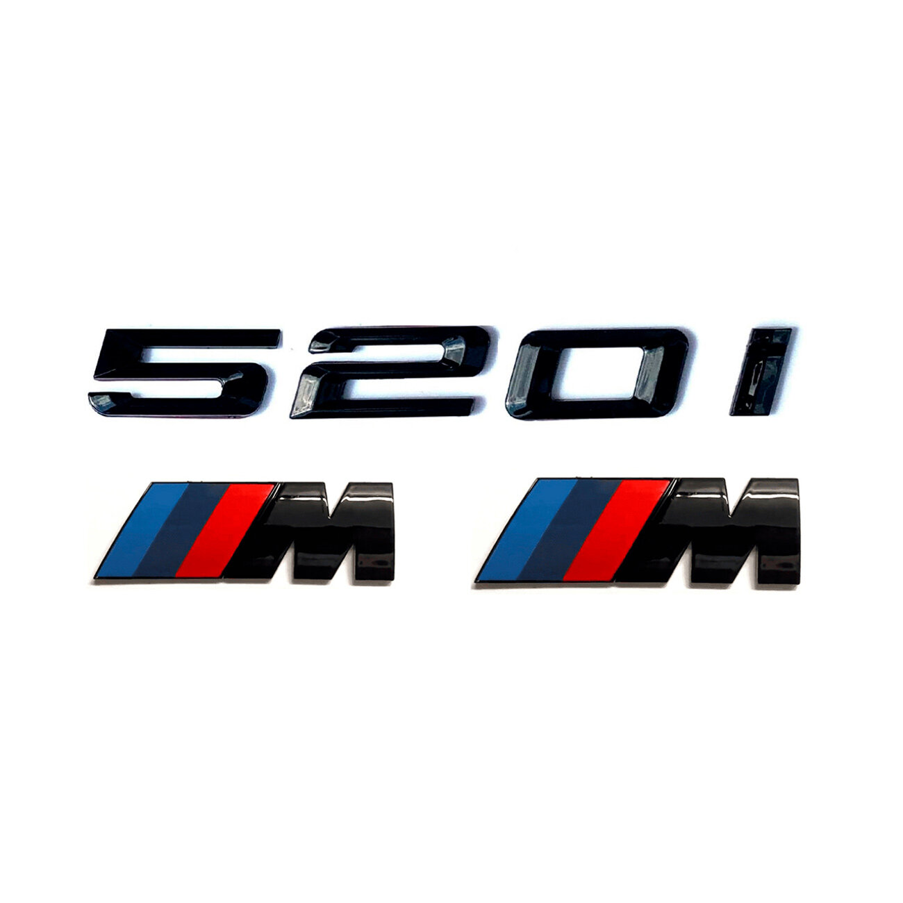 Комплект: шильдик на багажник 520 i для BMW 5 ой серии + 2 эмблемы на крыло M-performance черный мат