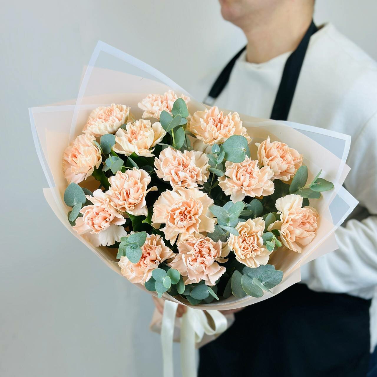 Букет из 19 кремовых диантусов. Rybe-flowers.