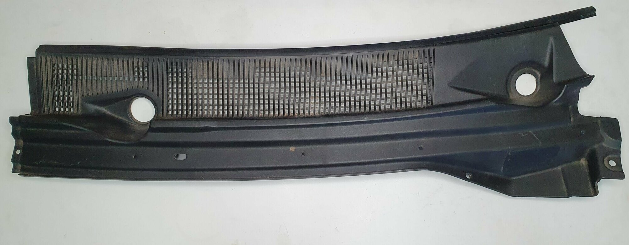 Накладка лобового стекла левая (жабо) CHERY Vortex Estina [1.6 16V 5MT седан]