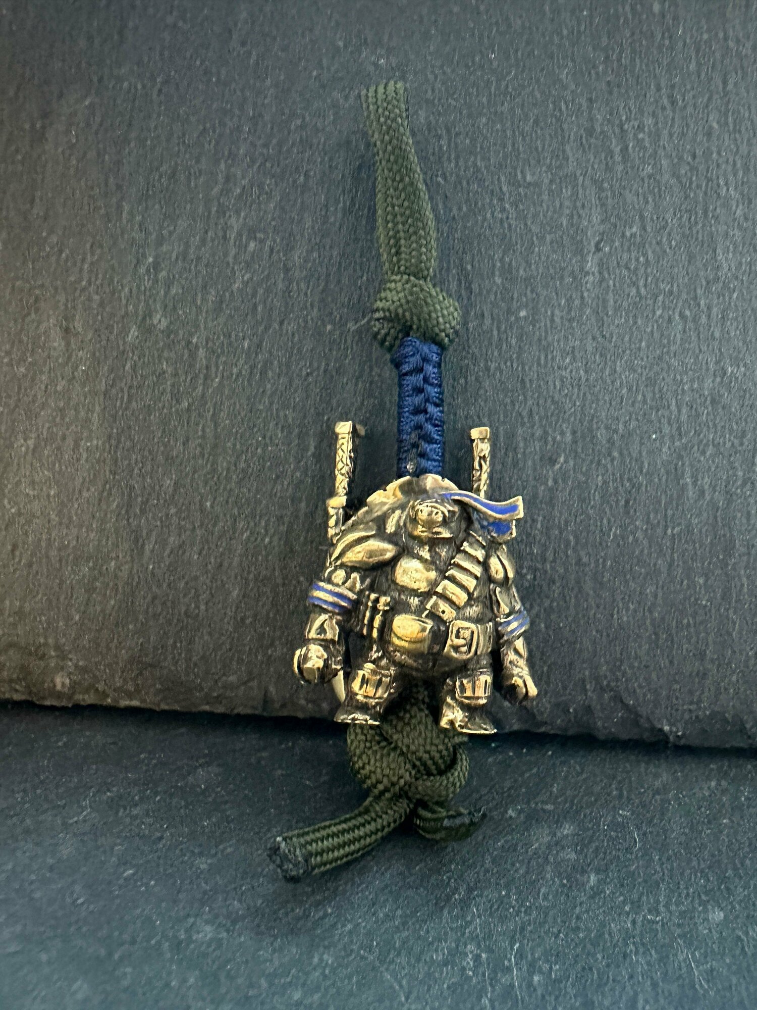 Темляк с латунной бусиной Лео (Черепашка)