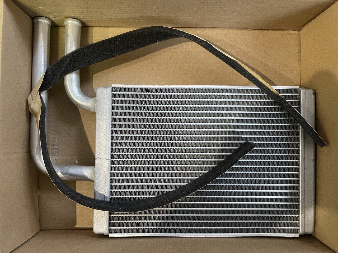 Радиатор отопителя Лансер9, Аиртрэк, Аутлендер