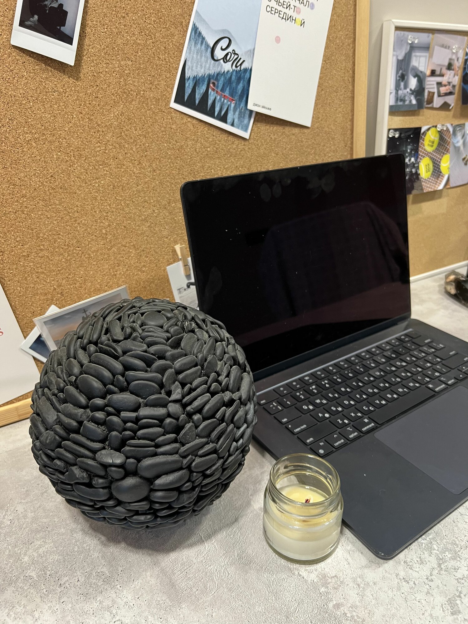 Шар из черноморской гальки 17см Garden Ninja декоративный, ручная работа, черный