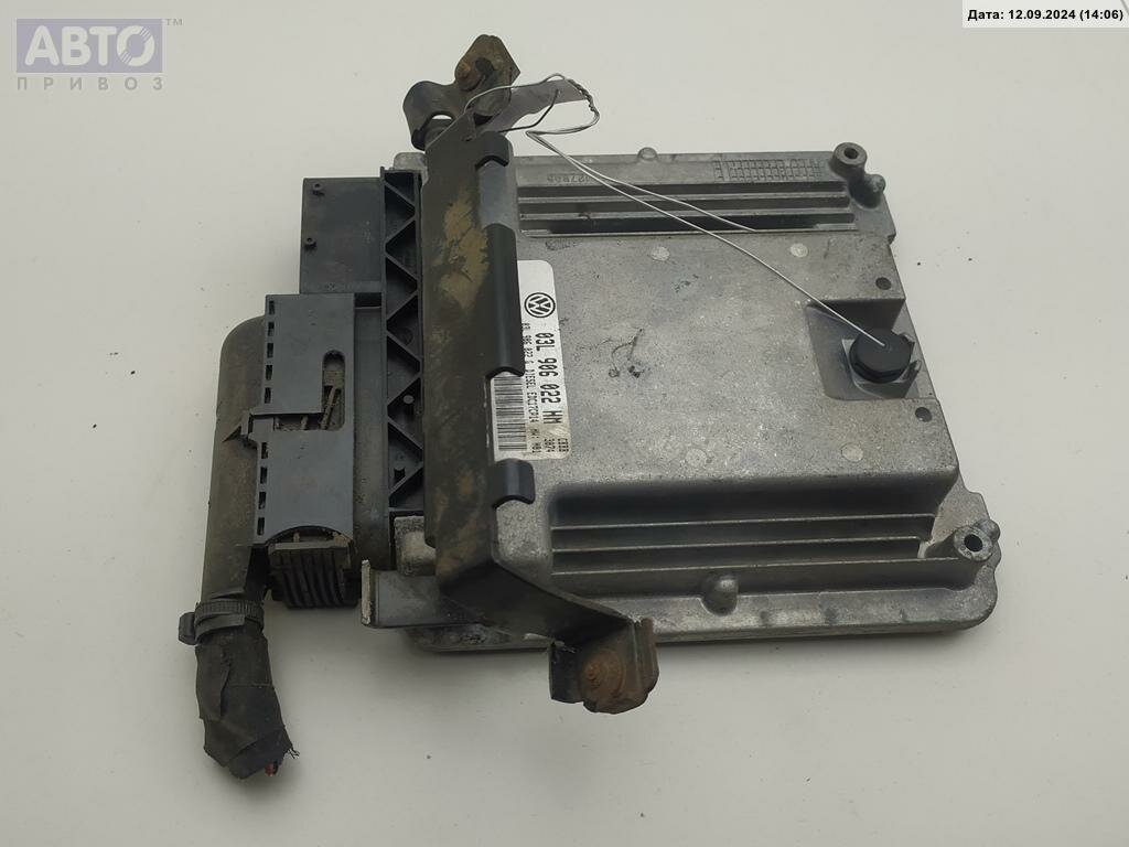 Блок управления двигателем (ДВС) Volkswagen Tiguan
