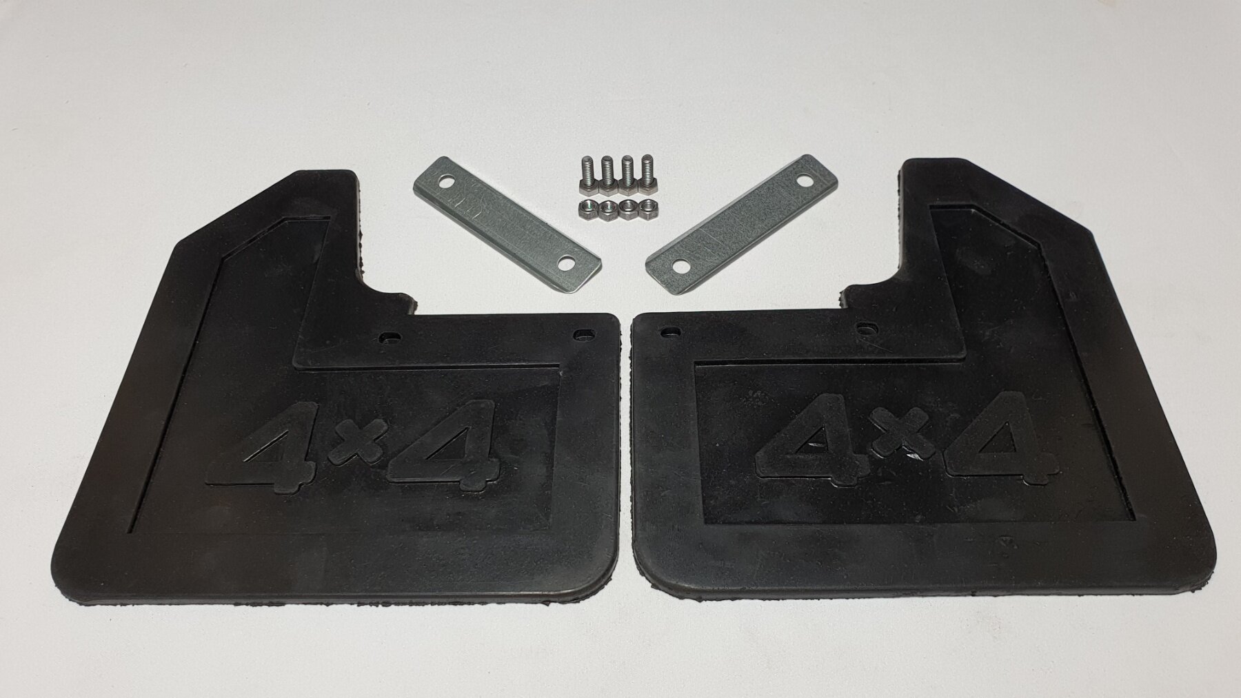 Брызговики передние 2121 с крепежом AVKOPRO