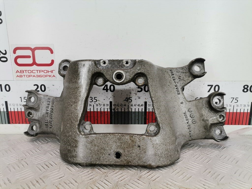 Кронштейн (крепление лапа траверса) кпп Audi A6 C6 4F0399263L арт. 1567633