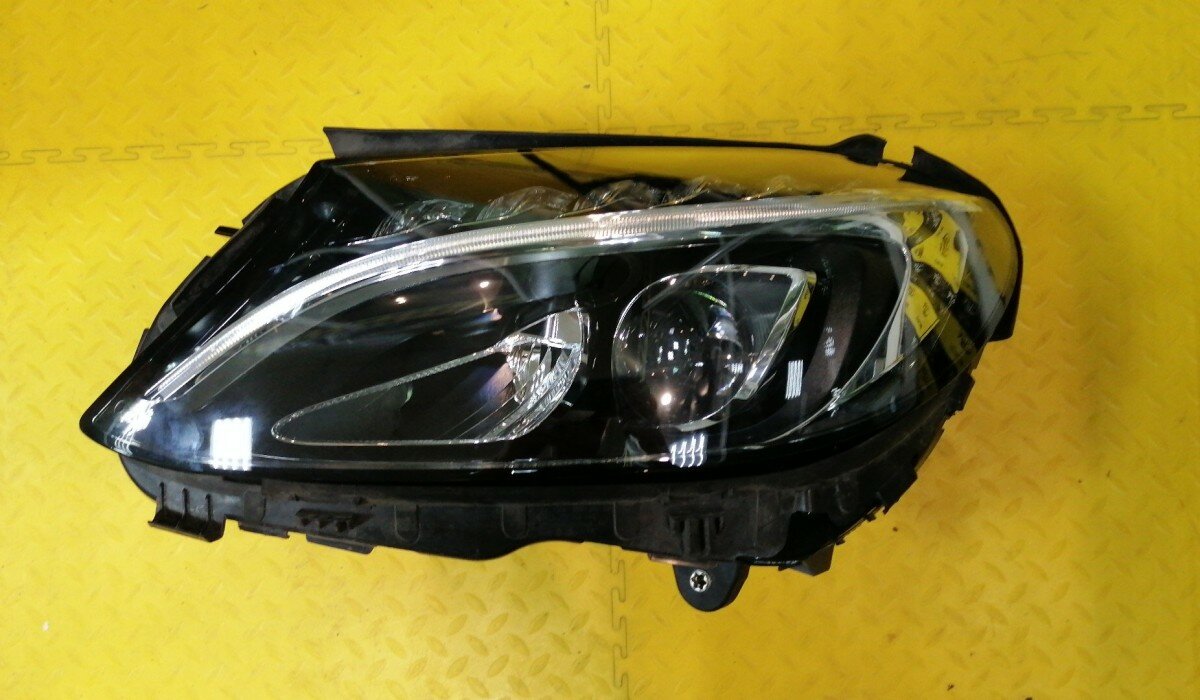 Фара левая W205 C-Klasse Mercedes-Benz A2059063703