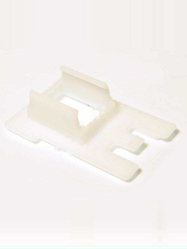 Фиксатор крепения накладки порога ВАЗ 2123, 00001-7504418-55-0