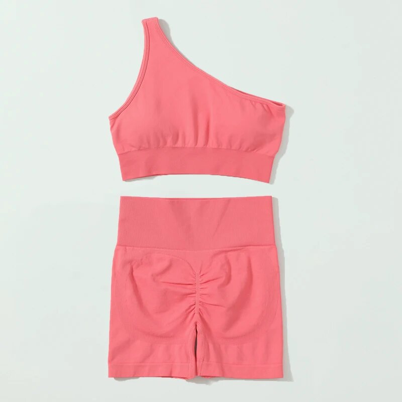 Костюм спортивный