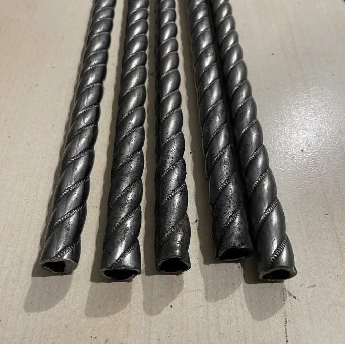 Витая труба D-16 мм (5 шт)