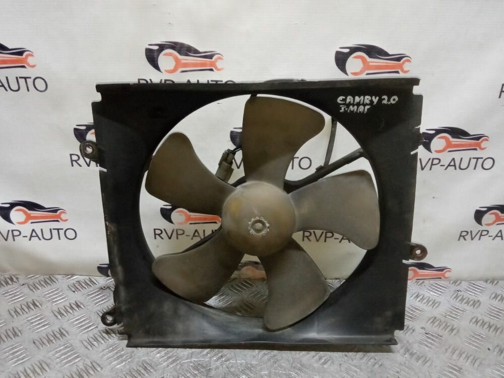 Вентилятор радиатора Toyota Camry V10 83 — 88 Toyota