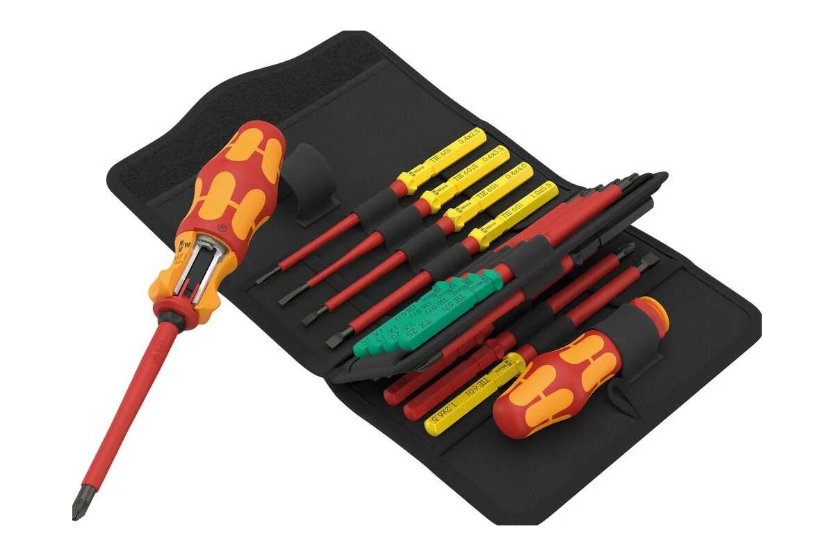 Набор насадок WERA Kraftform Kompakt VDE 17 RA 1 Tool Finder с отвёрткой-битодержателем c трещоткой, 17 пр.