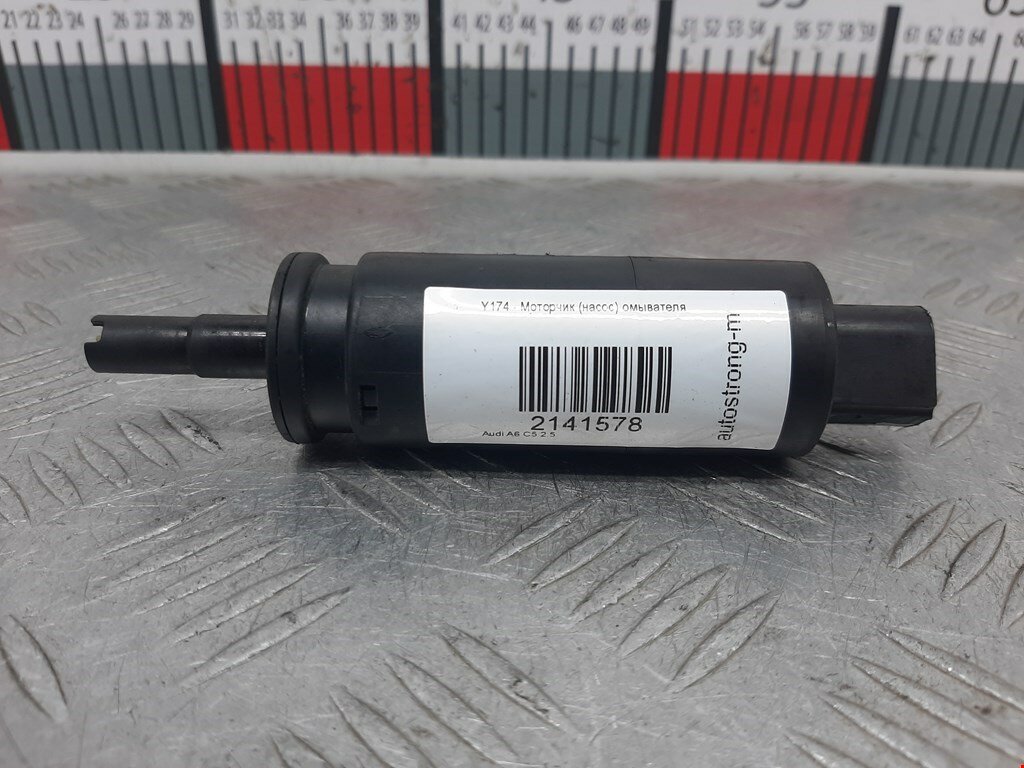 Насос (моторчик) омывателя фар Audi A6 C5 3B7955681 арт. 2141578