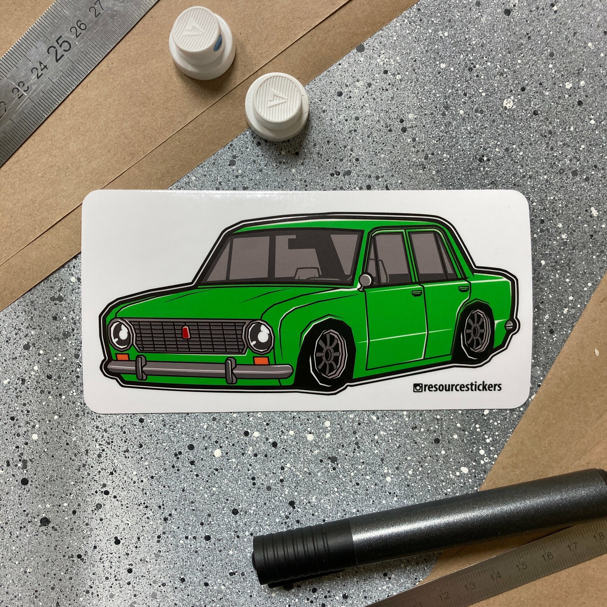 Наклейка машинка Жигули 2101 (зеленый)