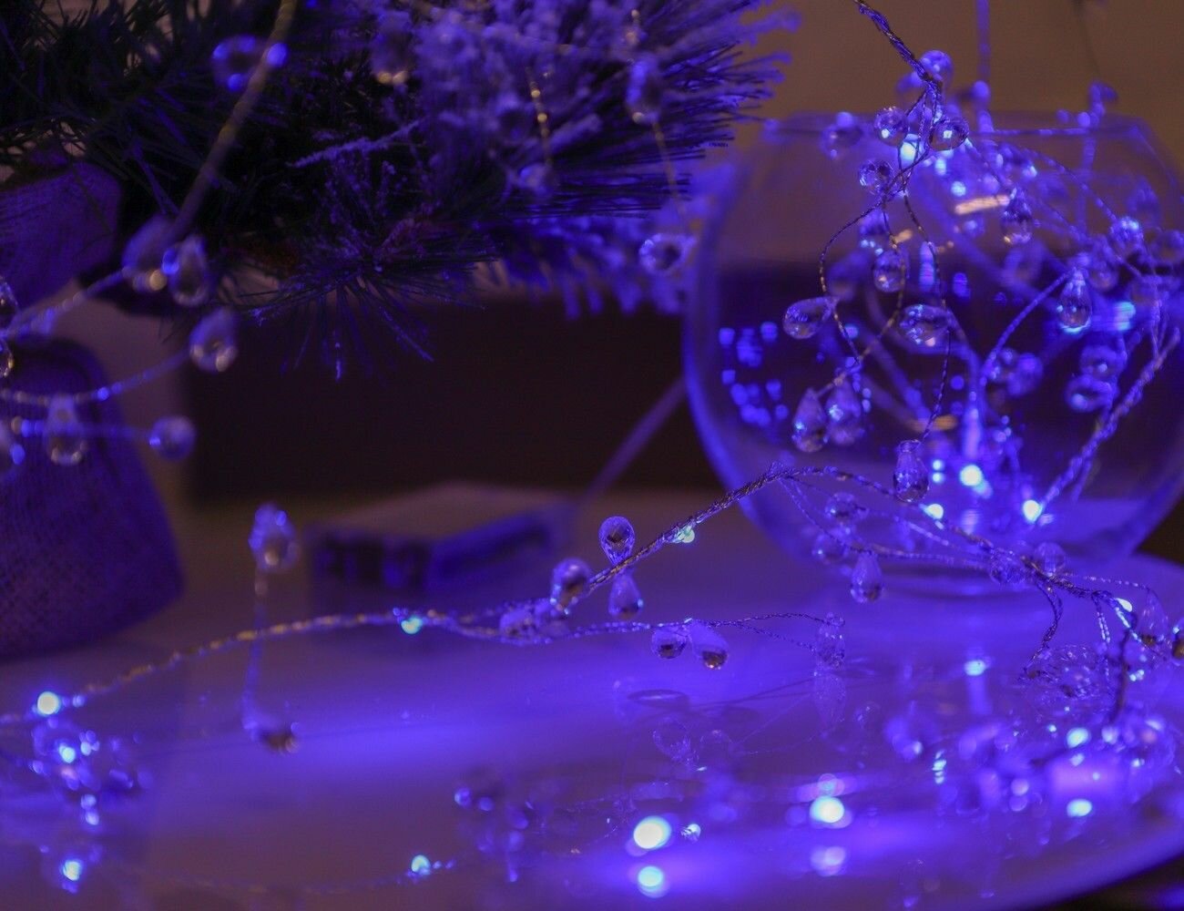 Светодиодная гирлянда сверкающие хрусталики, 1.5 м, 18 синих микро LED-огней, батарейки, IP20, Serpantin 183-0003