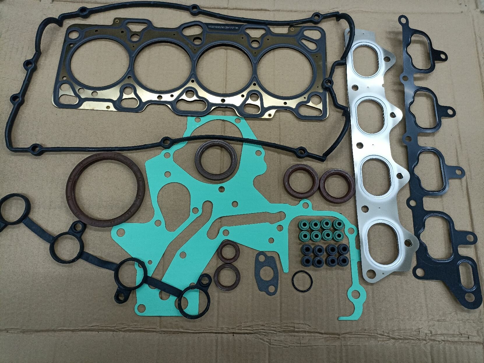 Комплект прокладок JAC S5 (2013-2019) [2.0 16V 5MT внедорожник Turbo] 1002204GD052
