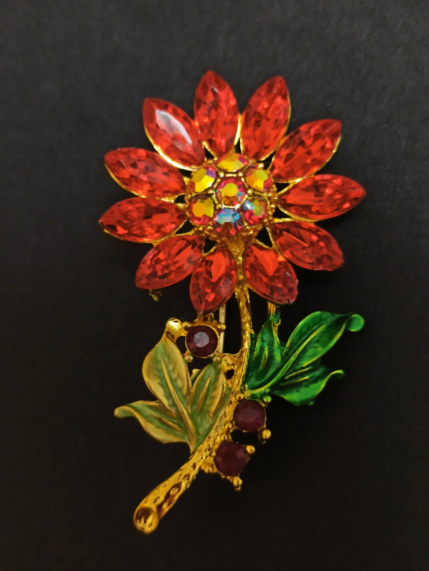 Брошь, кристалл