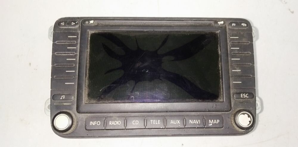 Магнитола Volkswagen Golf 5 хейтчбек 1.6 FSI 1T0035194A