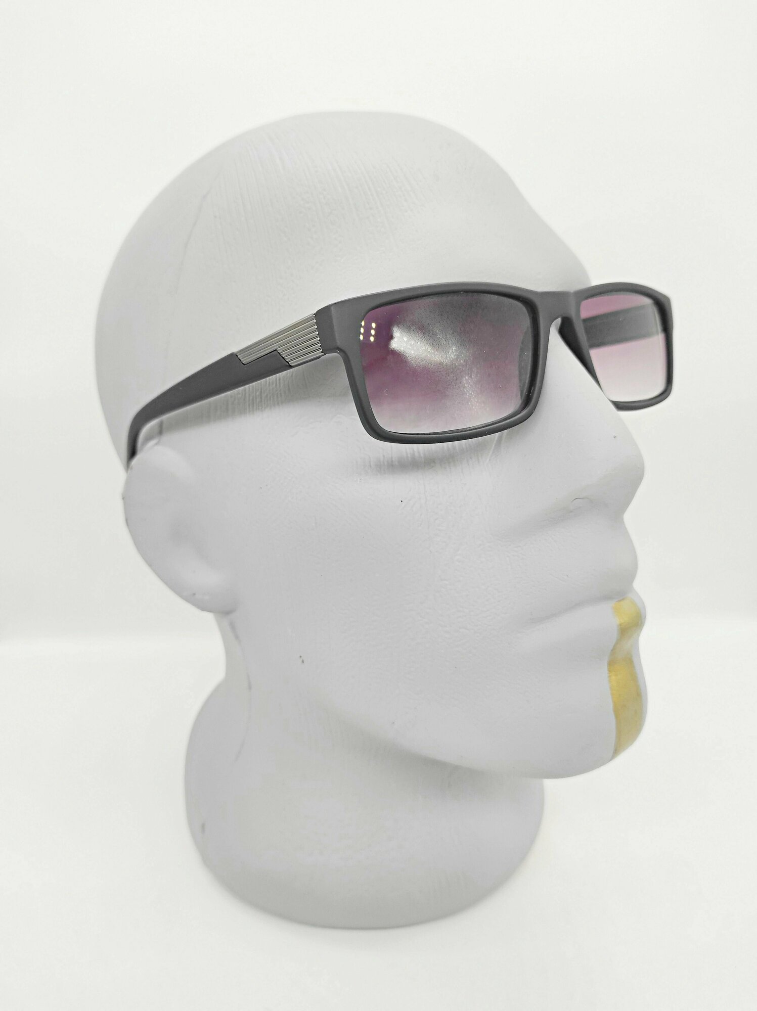 Для полета в космос готовые очки с тонировкой и UV защитой -4.0