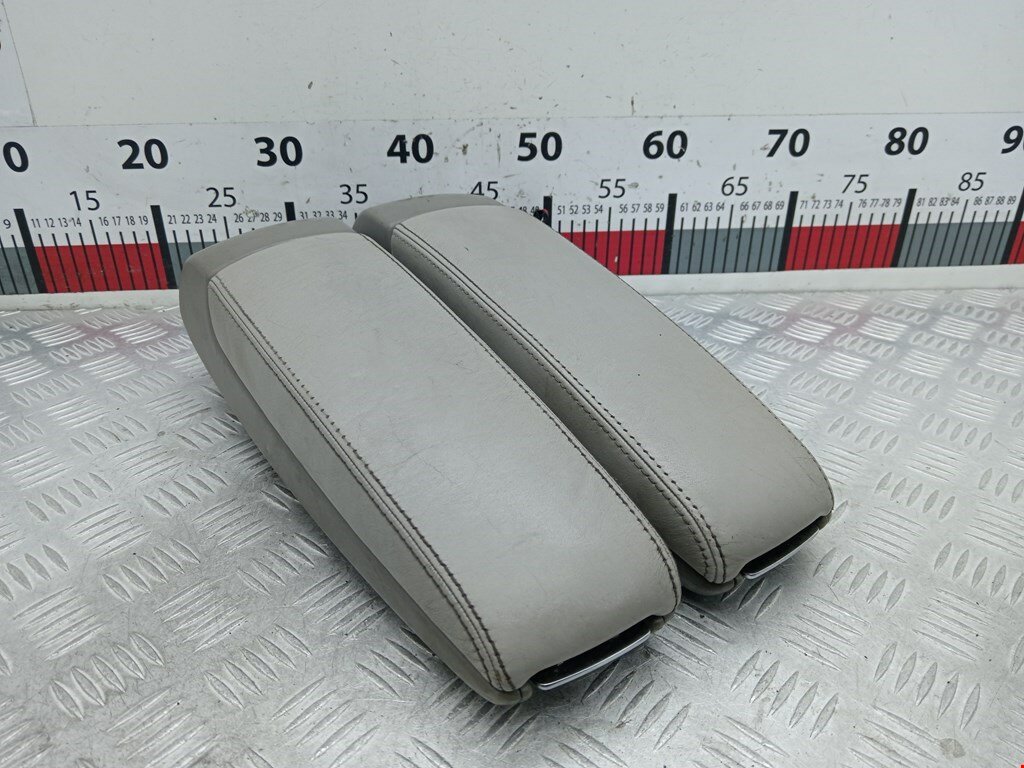 Подлокотник Audi A8 D3 4E0864245B арт. 1999805