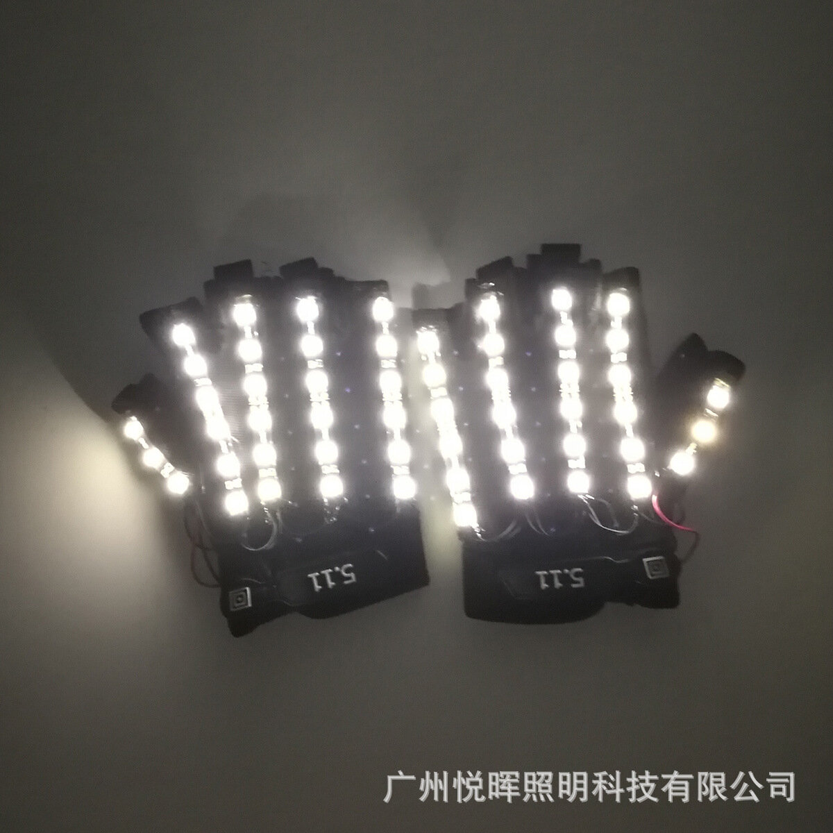 Светящиеся перчатки с LED-подсветкой, теплый белый свет, размер один, низкая цена