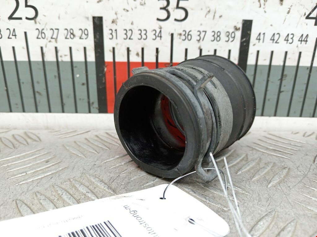 Патрубок турбины Skoda Octavia 1U 1J0129627A арт. 2183991