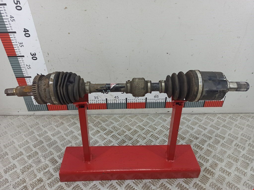 Полуось передняя левая (приводной вал шрус) Hyundai i40 (VF) 495003Z320 арт. 2181208