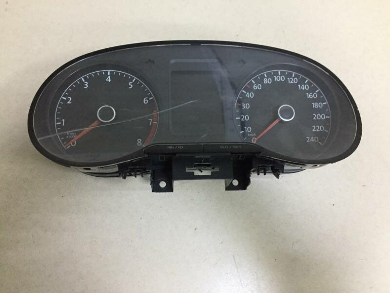 Панель приборов Volkswagen Polo Sed RUS 2011 кат.номер: 6RU920861
