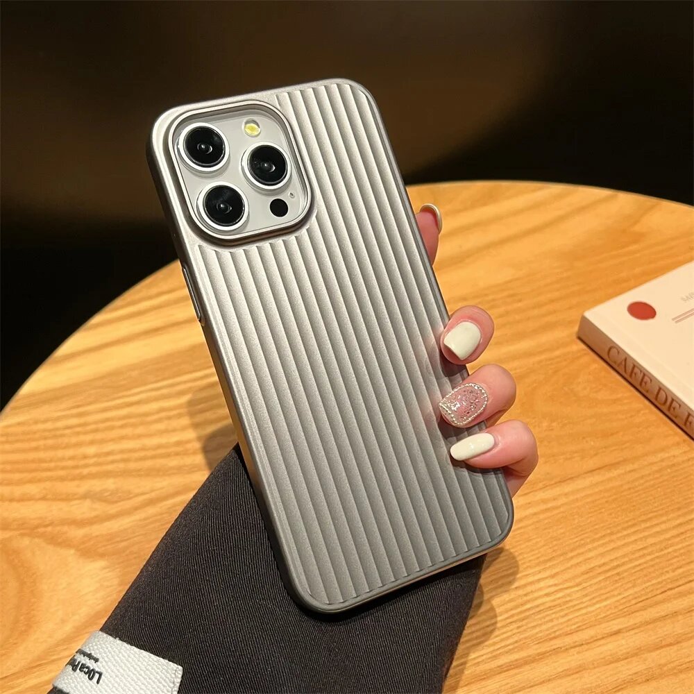 Серый чехол для iPhone 15 Pro Titanium gray