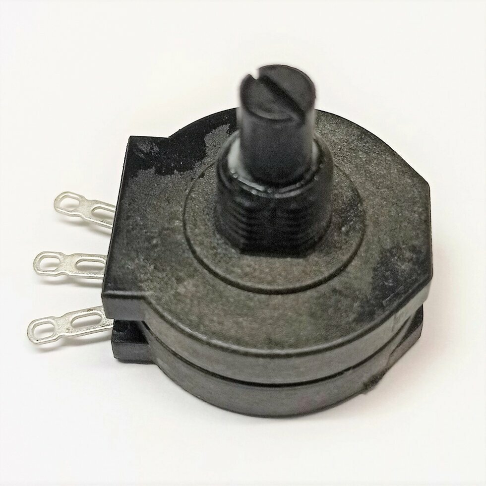 Потенциометр сварочного инвертора Калибр СВИ-155 СВИ-165 СВИ-185 СВИ-205 СВИ-225АП резистор RV28Р регулятор В102-20/3