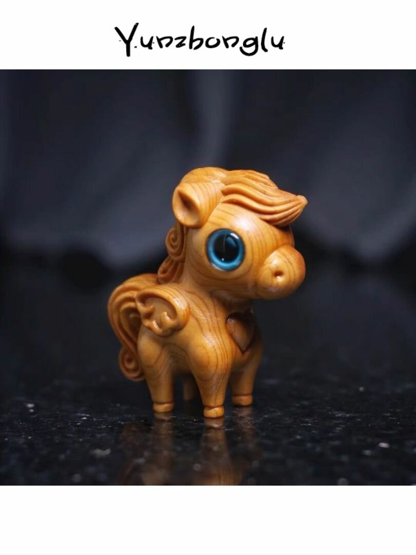 Yunzhonglu Мой маленький пони, Натуральная древесина, Туя восточная, Резьба по дереву