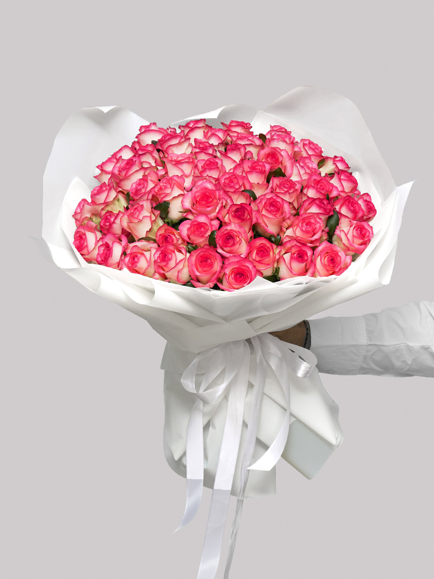 Букет живых цветов, бело-розовые розы 51 шт. 50 см. "Джумилия" в упаковке, флау стор