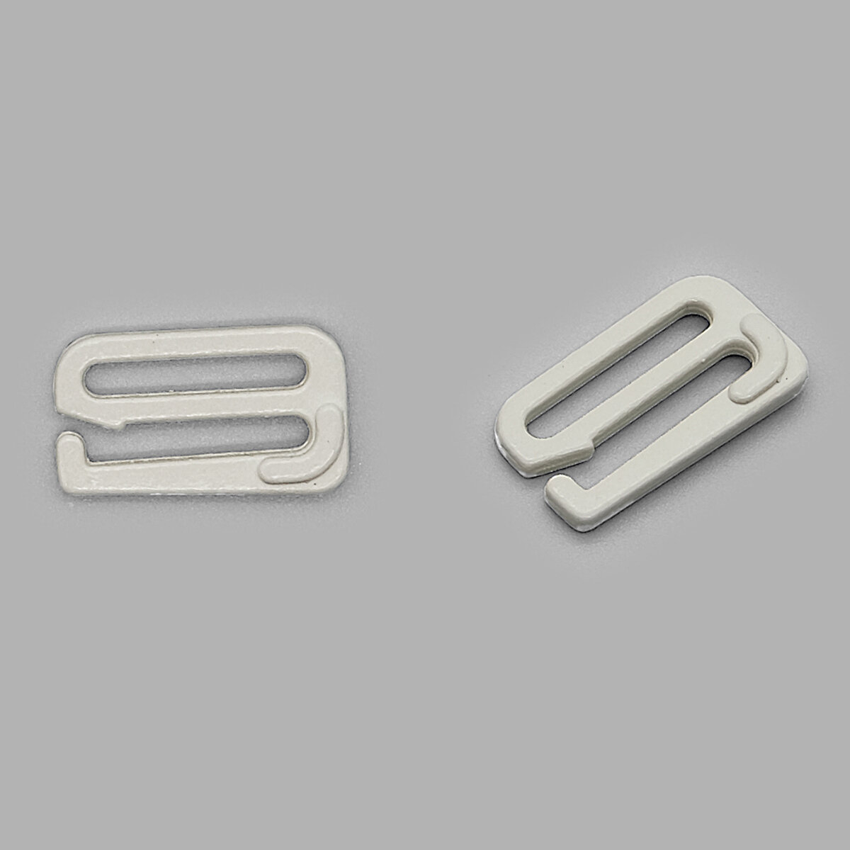 Крючки для бретелей, 15 мм, 50 шт (металл, эмаль), ARTA (004 приглушенные белые)