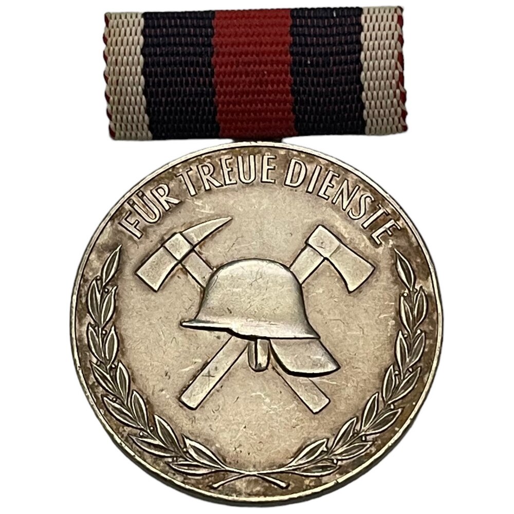 ГДР, медаль "За верную службу в добровольной пожарной части" II ст. 1959-1990 гг.