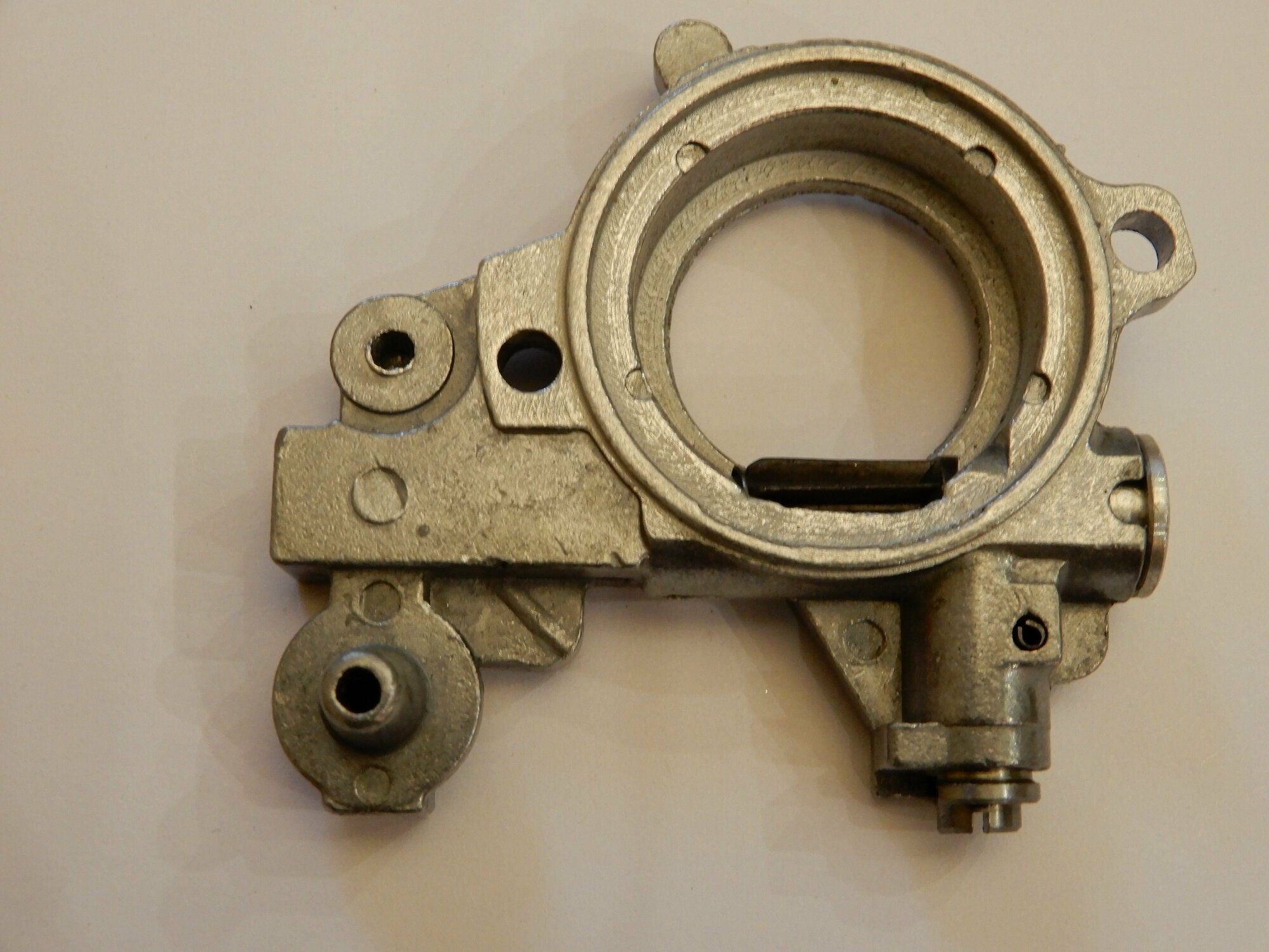 Маслонасос для бензопилы MS-361, MS-362 STIHL