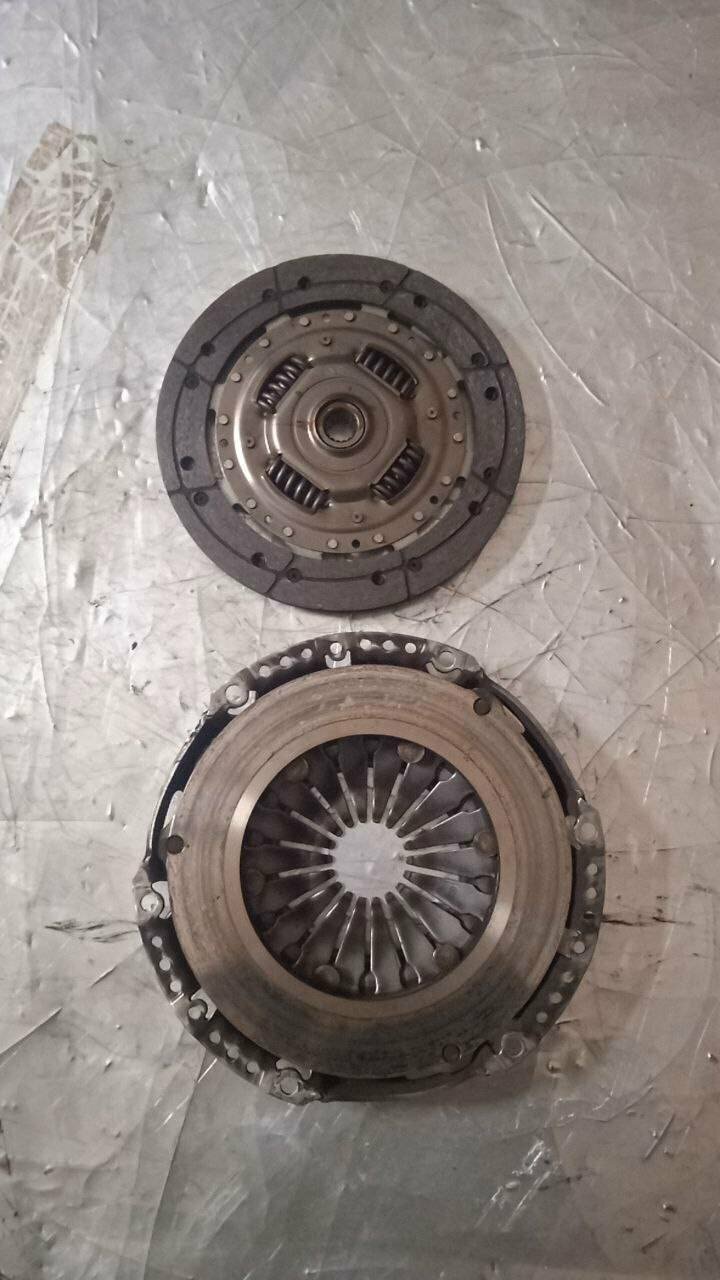 Корзина диск сцепления МКПП Ford Focus 2 1.8 2005