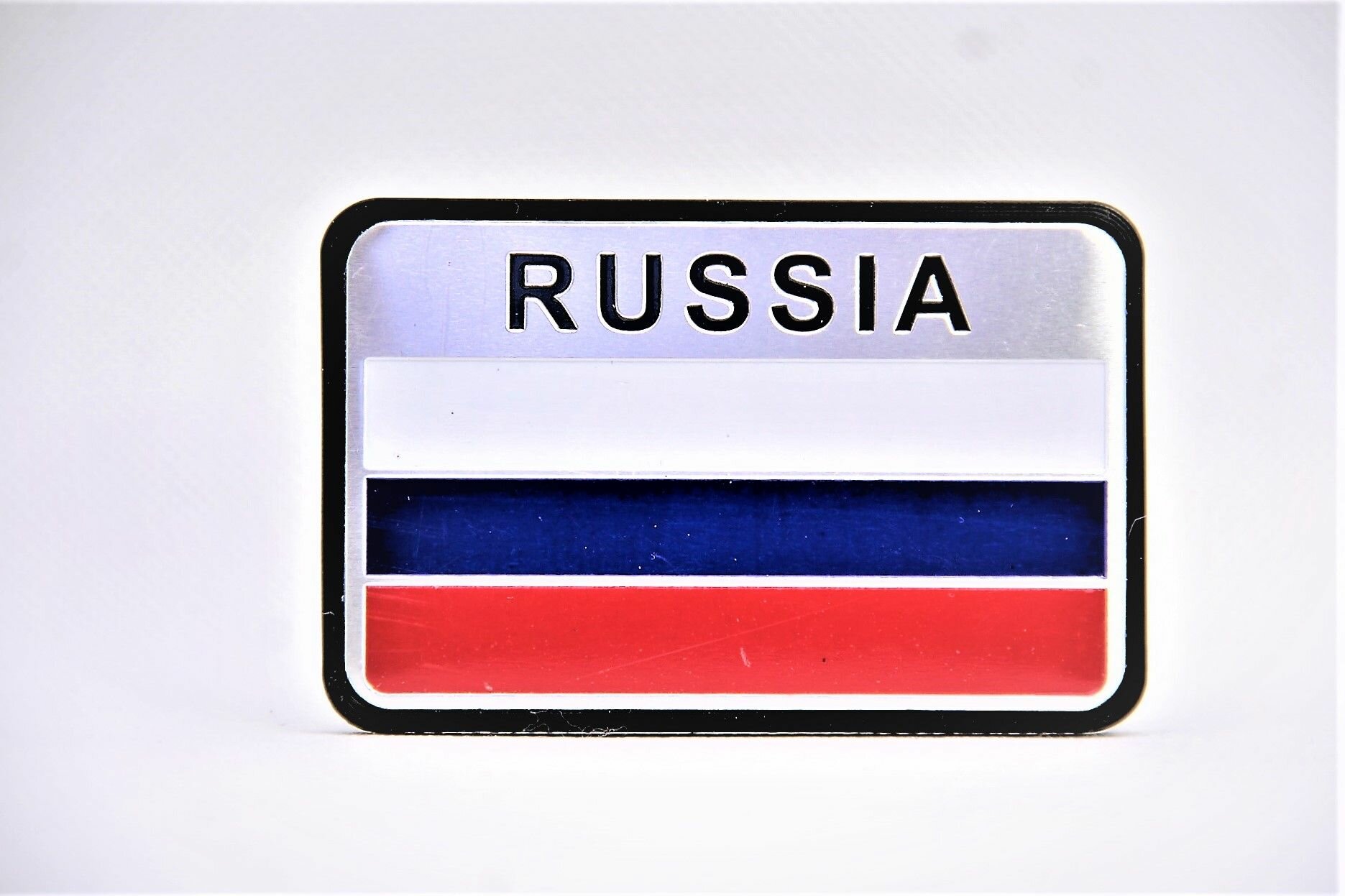 Значок флаг россия на решетку радиатора
