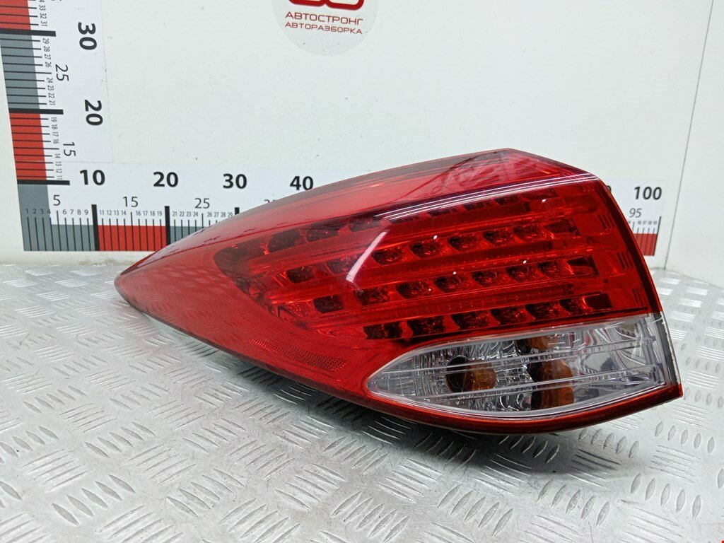 Фонарь задний левый Hyundai i40 (VF) 924013Z000 арт. 1933238