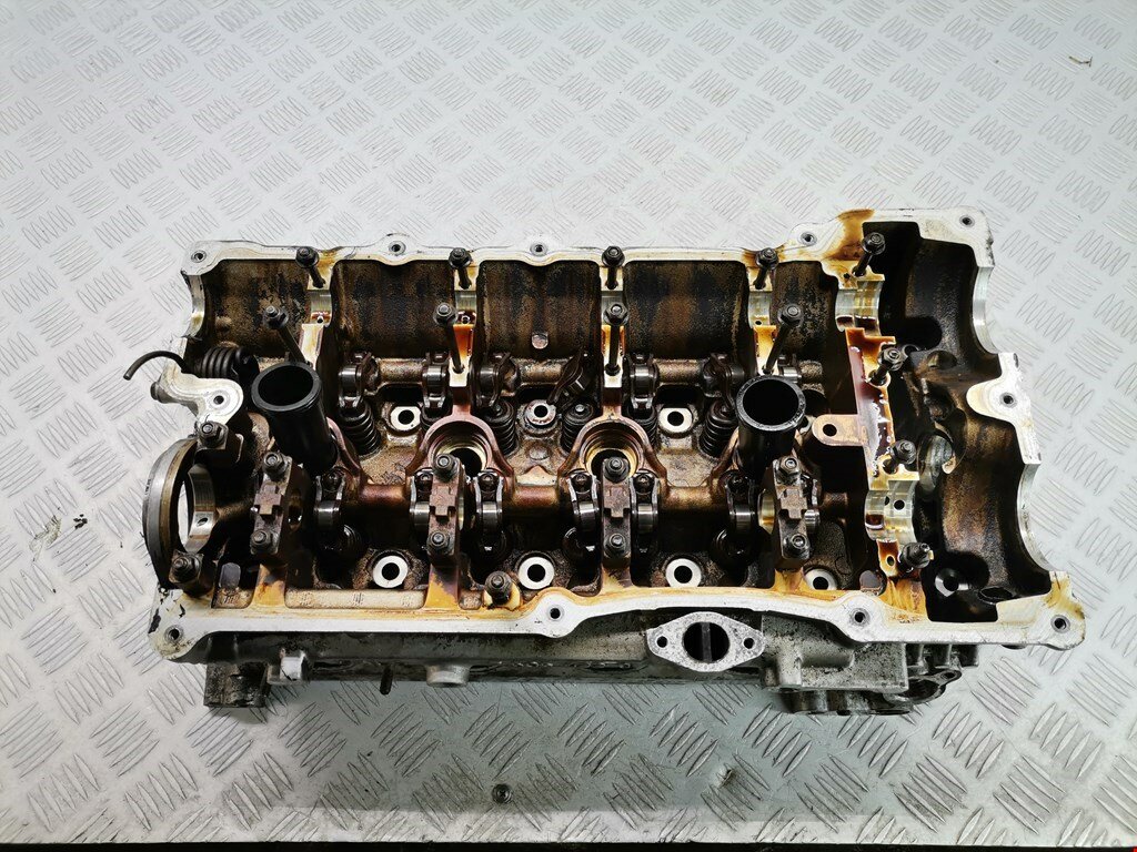 Головка блока цилиндров (ГБЦ) BMW 3-Series (E46) 11127578026 арт. 2045436