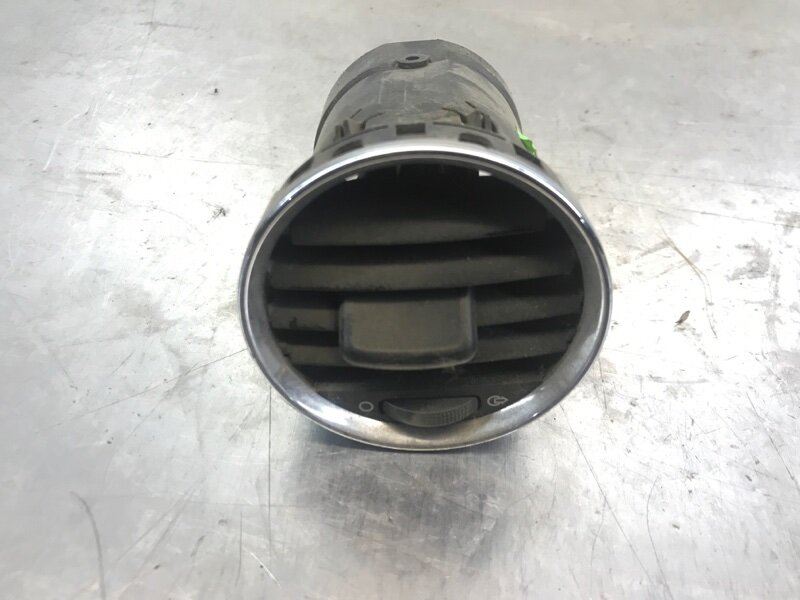 Дефлектор воздушный Peugeot 308 4E 2007- 2011 9658515377