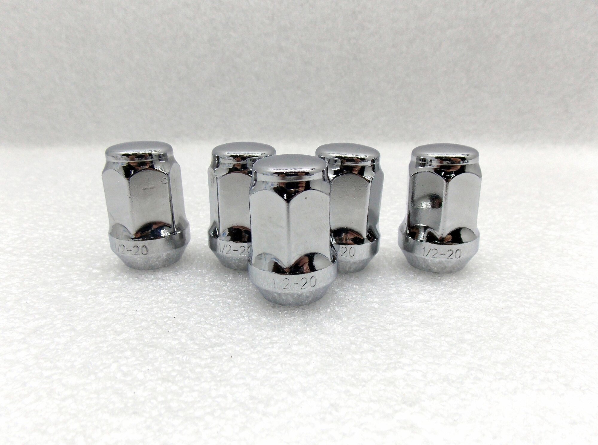 Гайка колесная конус 1/2 L 35 ключ 19 Хром. Комплект 5 шт.