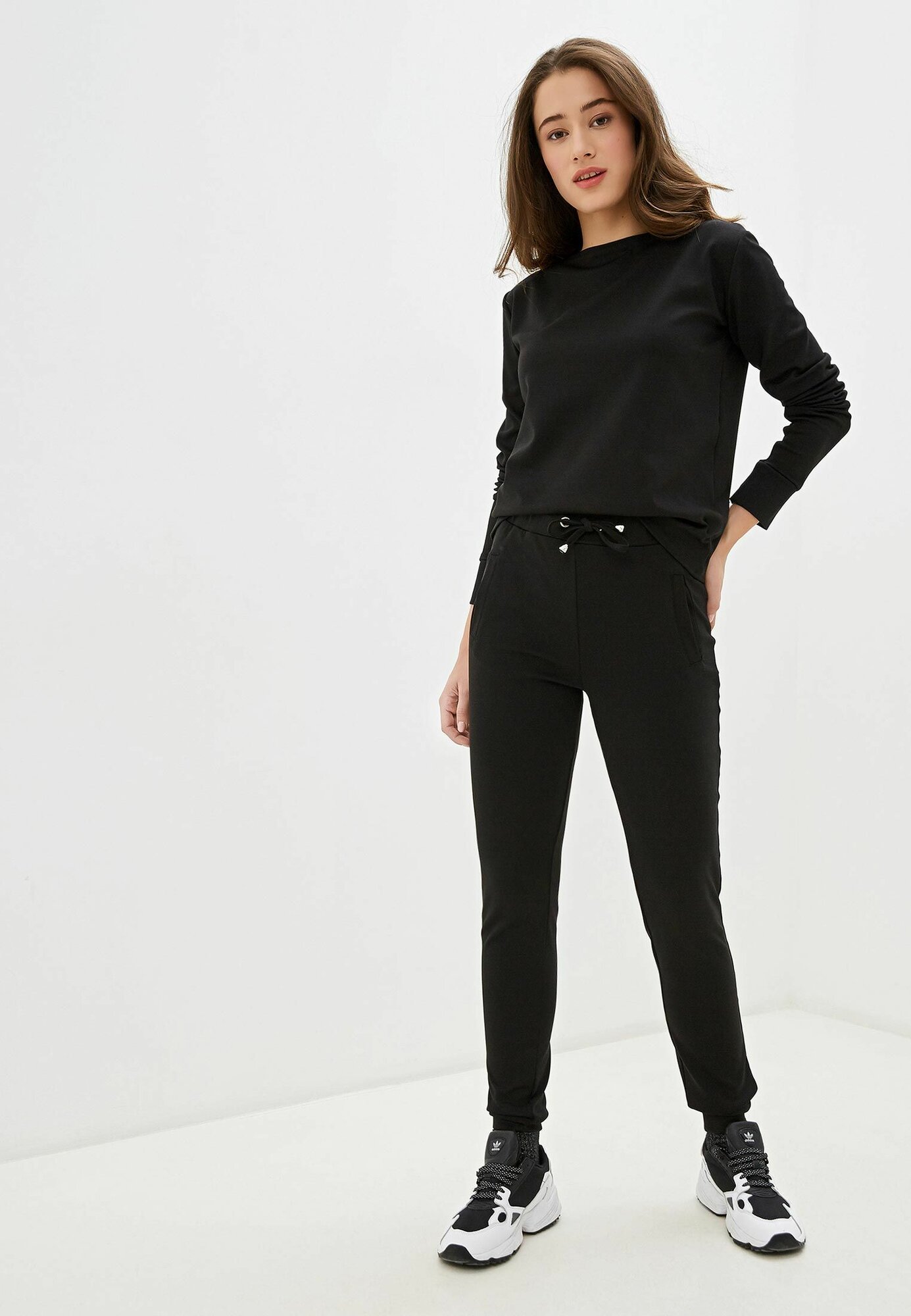 Костюм спортивный