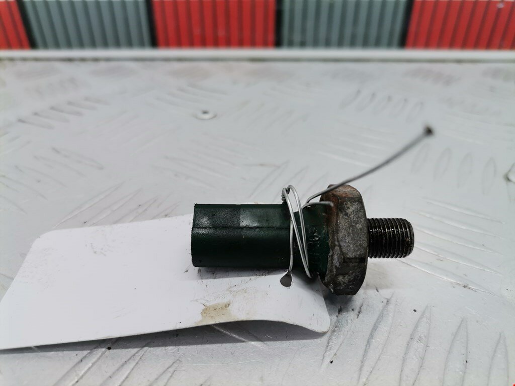 Датчик давления масла Volkswagen Golf 4 036919081D арт. 2045168