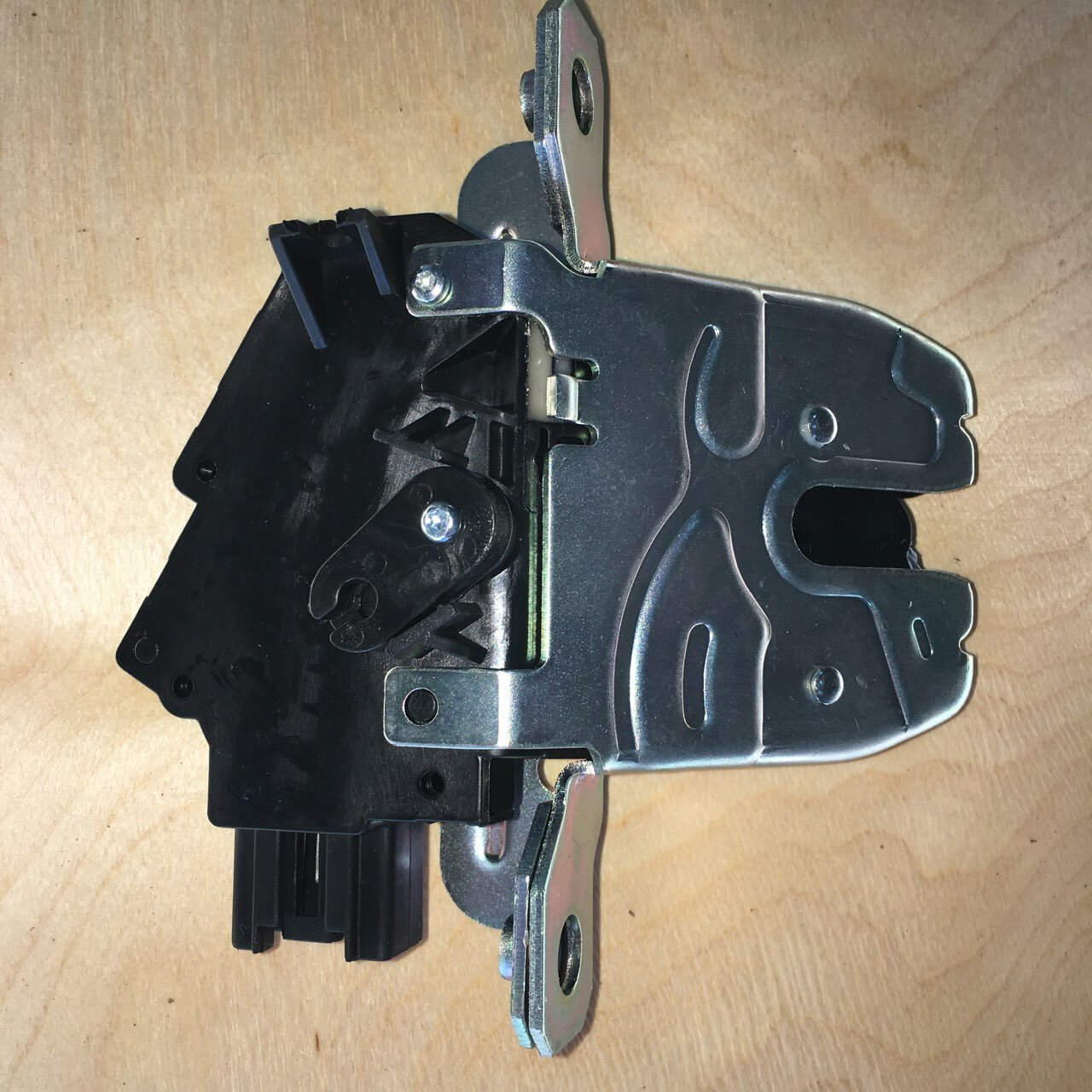 Замок багажника Changan CS35 PLUS [1.6 16V 6AT внедорожник] S3010950300