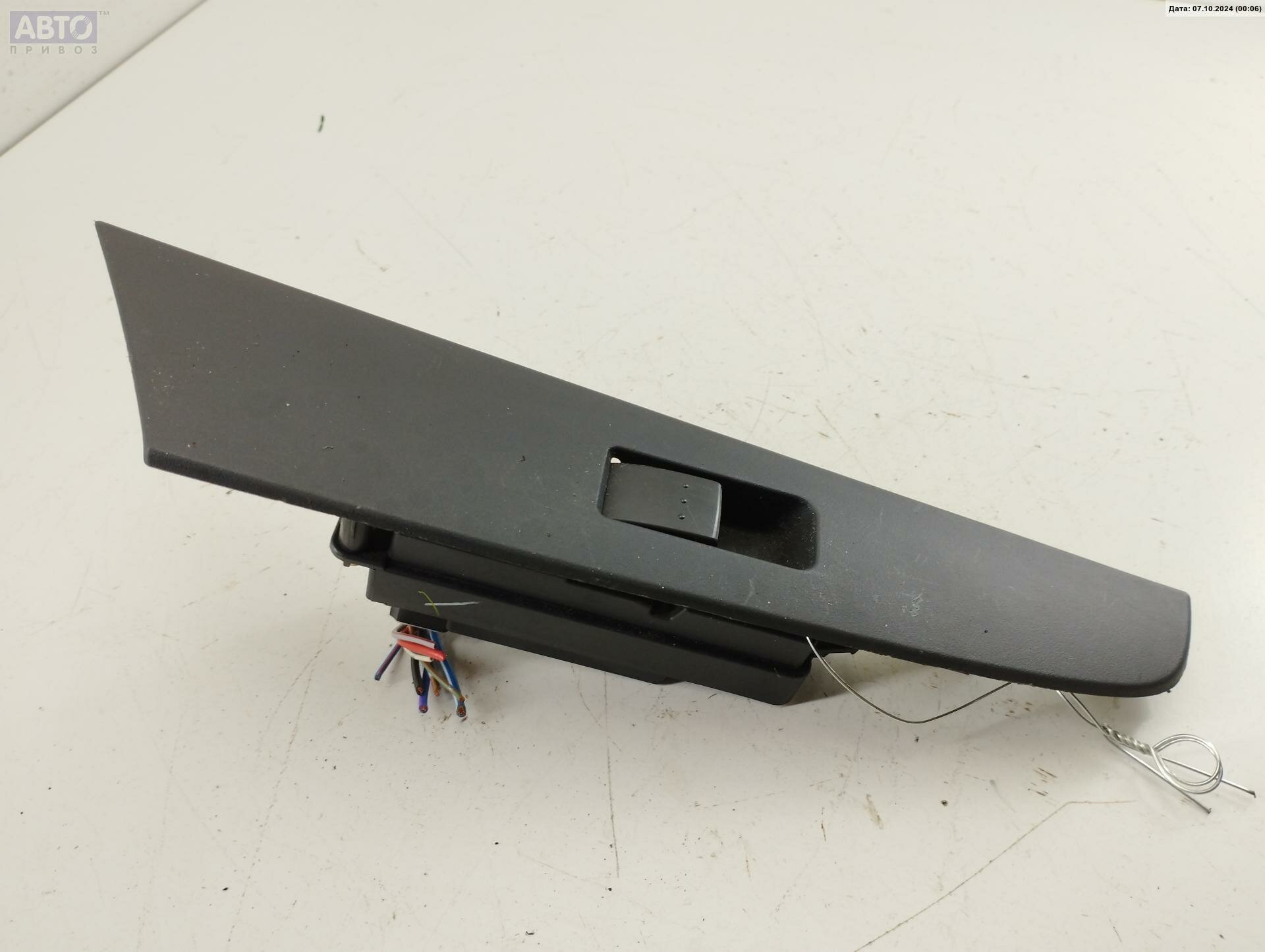 Кнопка стеклоподъемника заднего левого Mazda 3 (2003-2008) BK