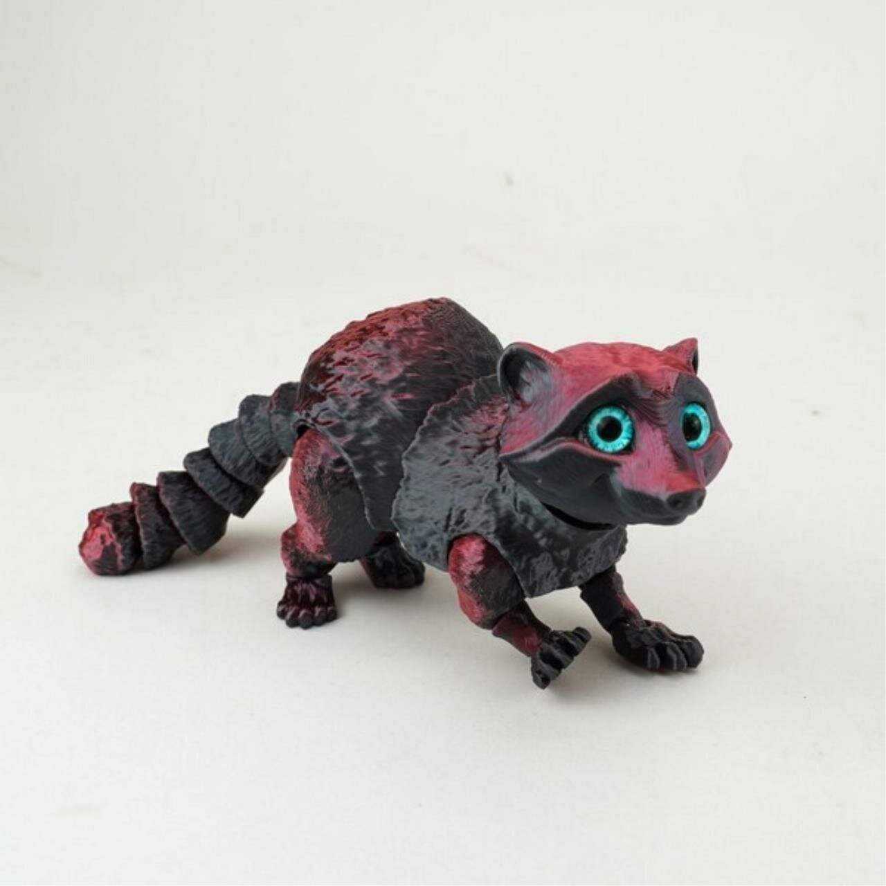 3D фигурка подвижная "Енот Крокет" в к 10x10x10 см